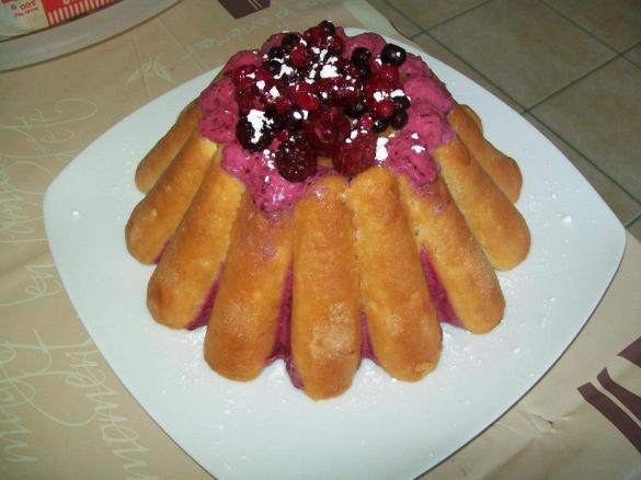 Charlotte aux fruits rouges by dede44520 on www.espace-recettes.fr