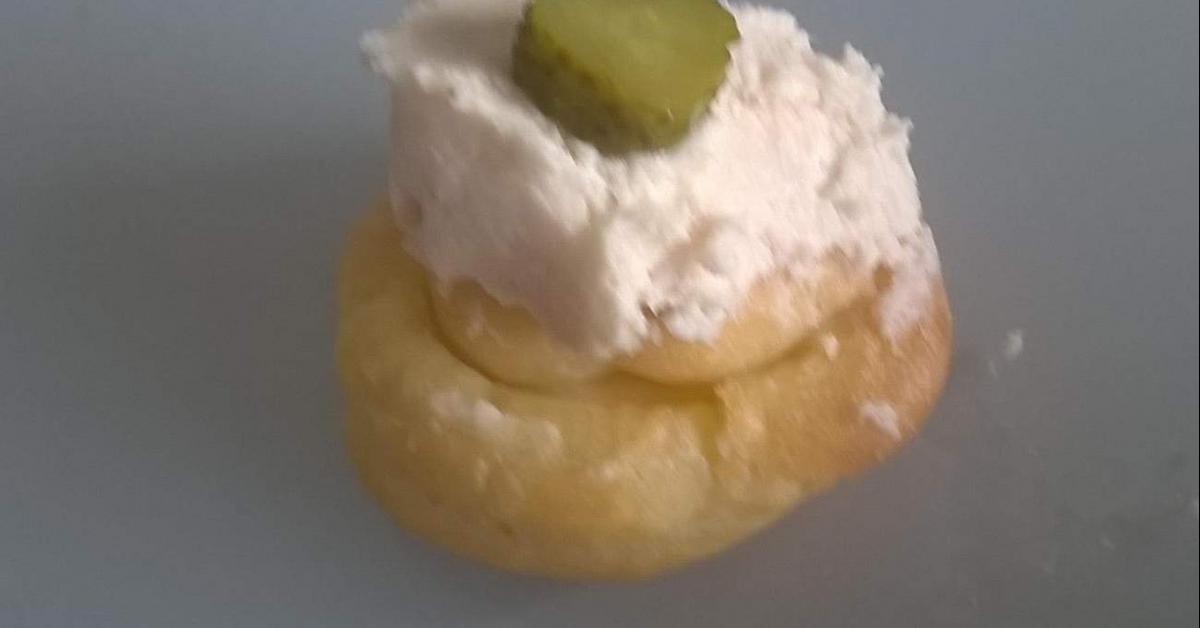 Mini choux à la mousse de jambon blanc par . Une recette de fan à ...