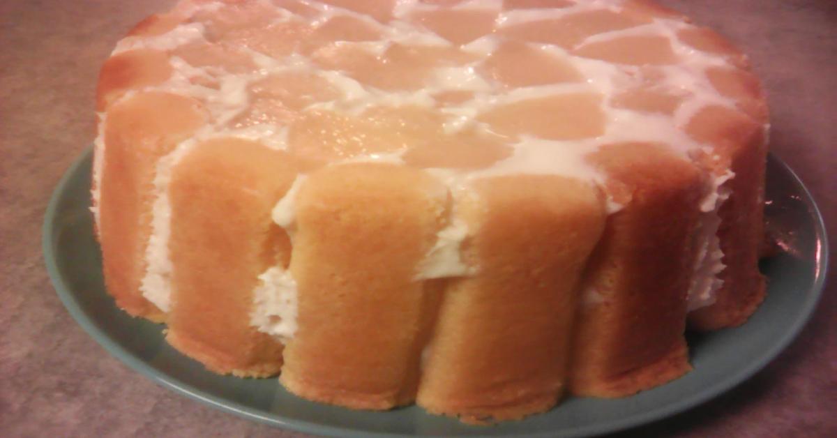 Charlotte poire par Karine29615. Une recette de fan à retrouver dans la ...